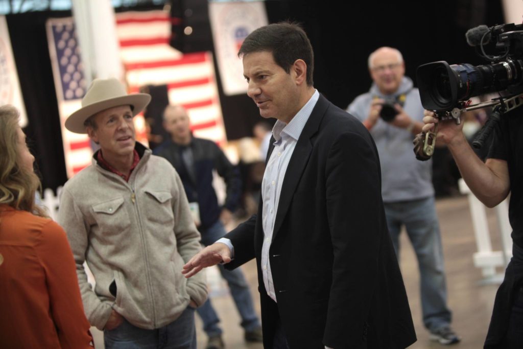 Mark Halperin Issues a Public Apology To The Women He 'Mistreated'