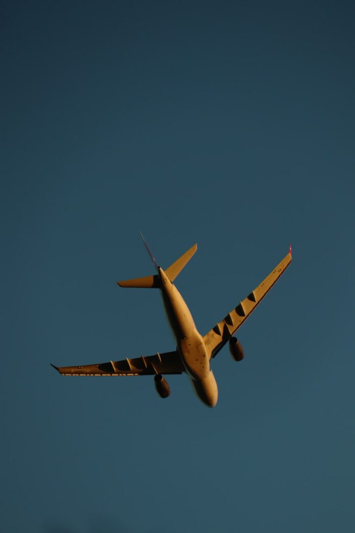 LaGuardia Collision: Delta Jets Nearly Crash