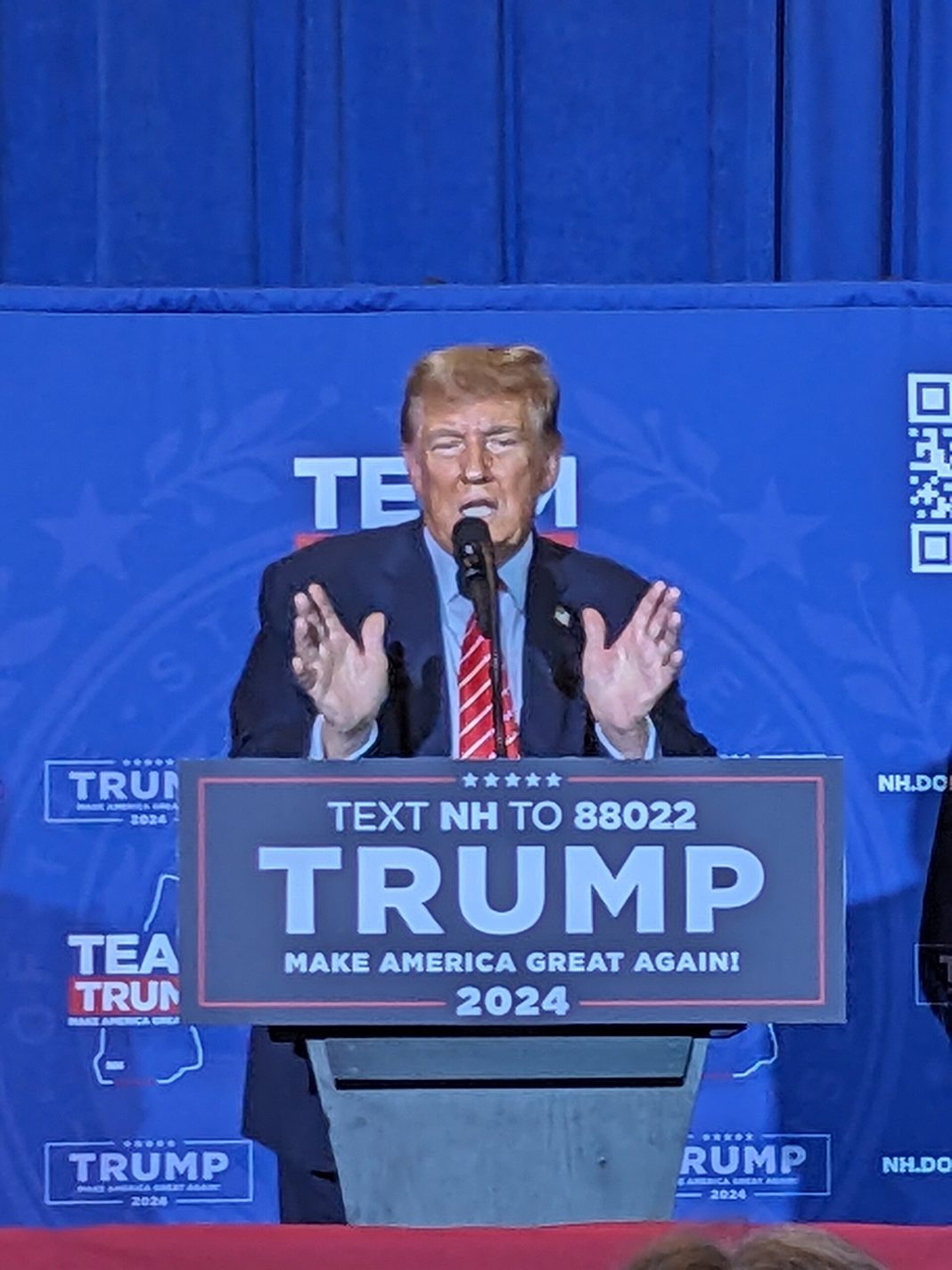 Trumps Endorsement Sparks Controversy in Colombias Disputed Election